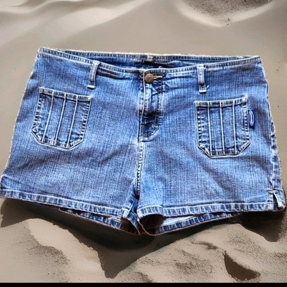 Sideout | Shorts | Y2k Sideout Brand Jean Shorts Size 3 Medium Wash ...
